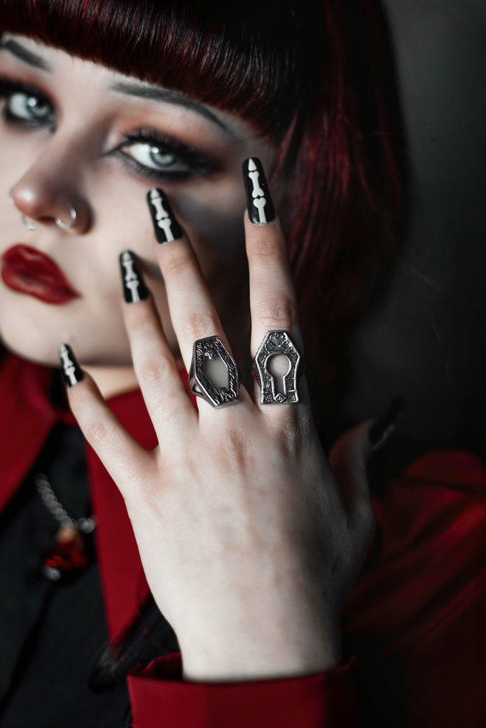 Mourning Widow Ring | Lively Ghosts