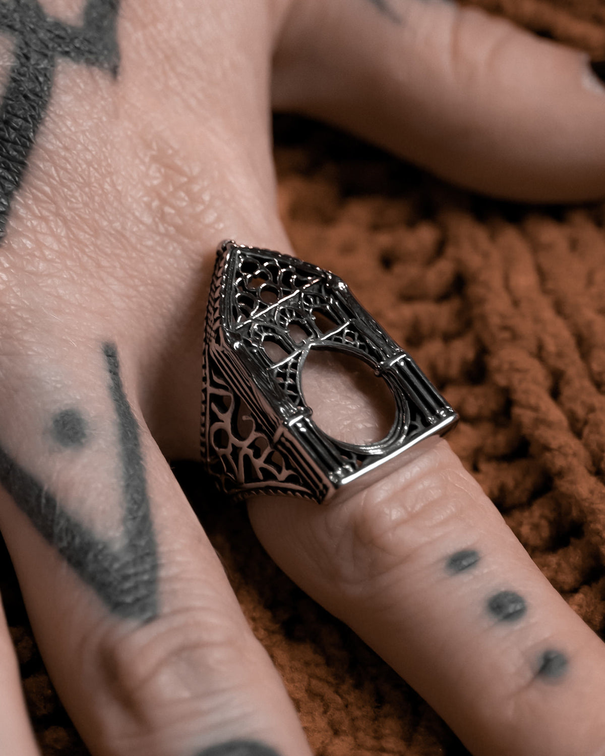 Cathedral Echoes Ring | Lively Ghosts