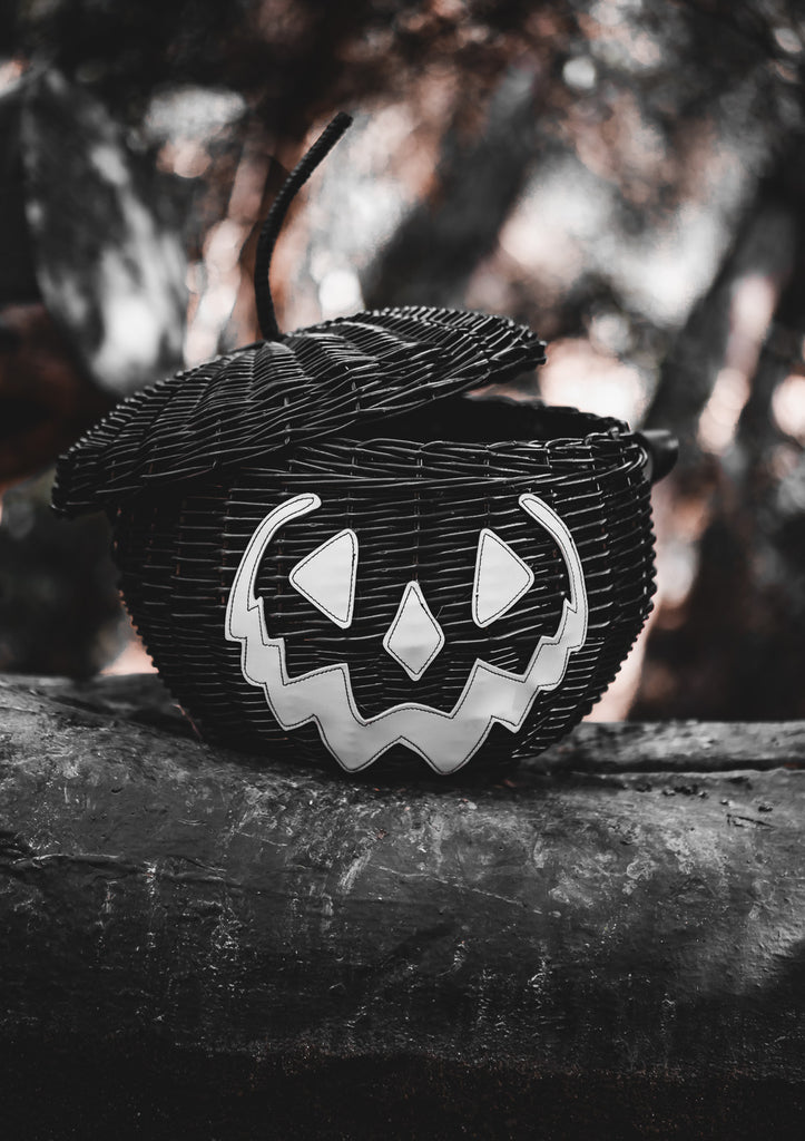 PRE-ORDER | Haunted Hallows Picnic Basket (Black) | Mid Sept Delivery ...