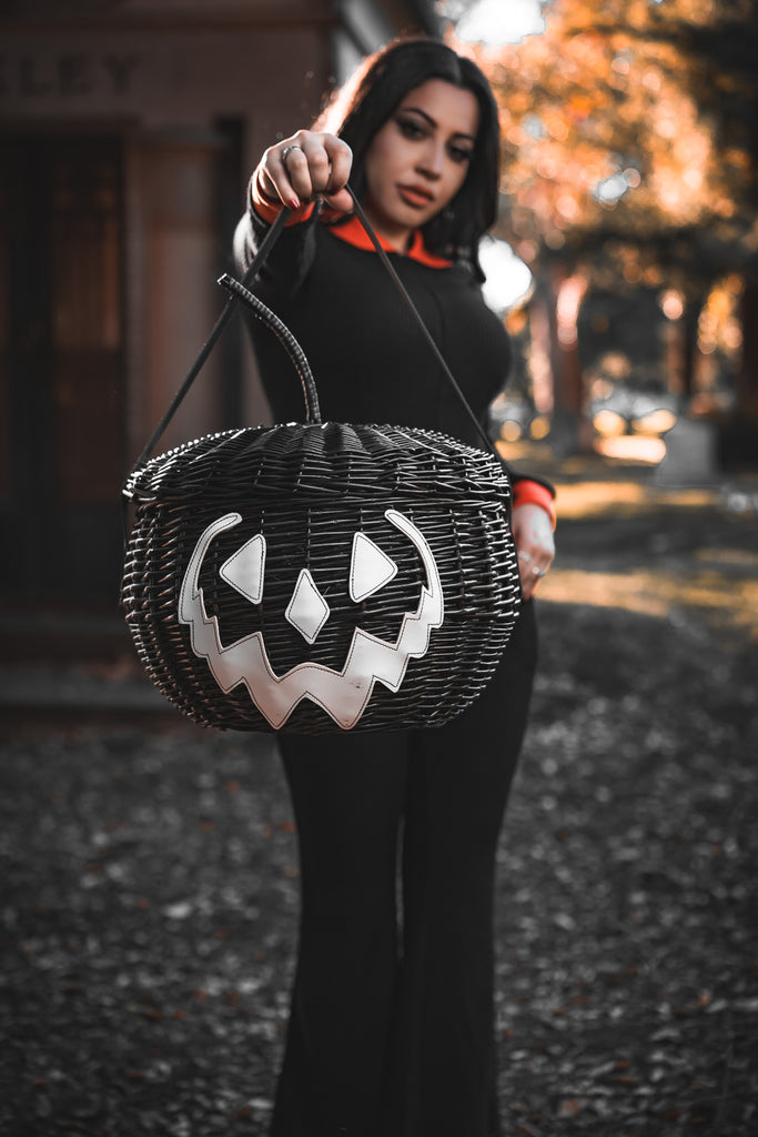 PRE-ORDER | Haunted Hallows Picnic Basket (Black) | Mid Sept Delivery ...